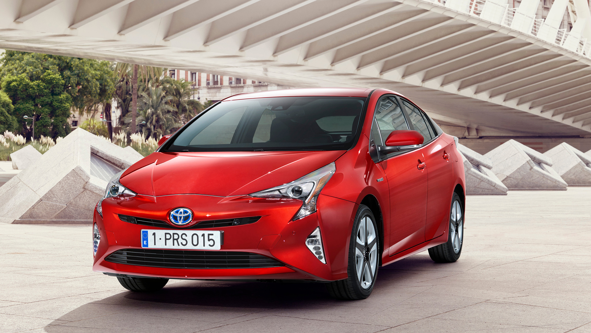Understand Why Toyota Gives 2-Battery Choices in its Next Prius - MKL ...